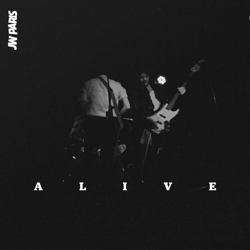 JW Paris – “Alive” single review – Indieterria